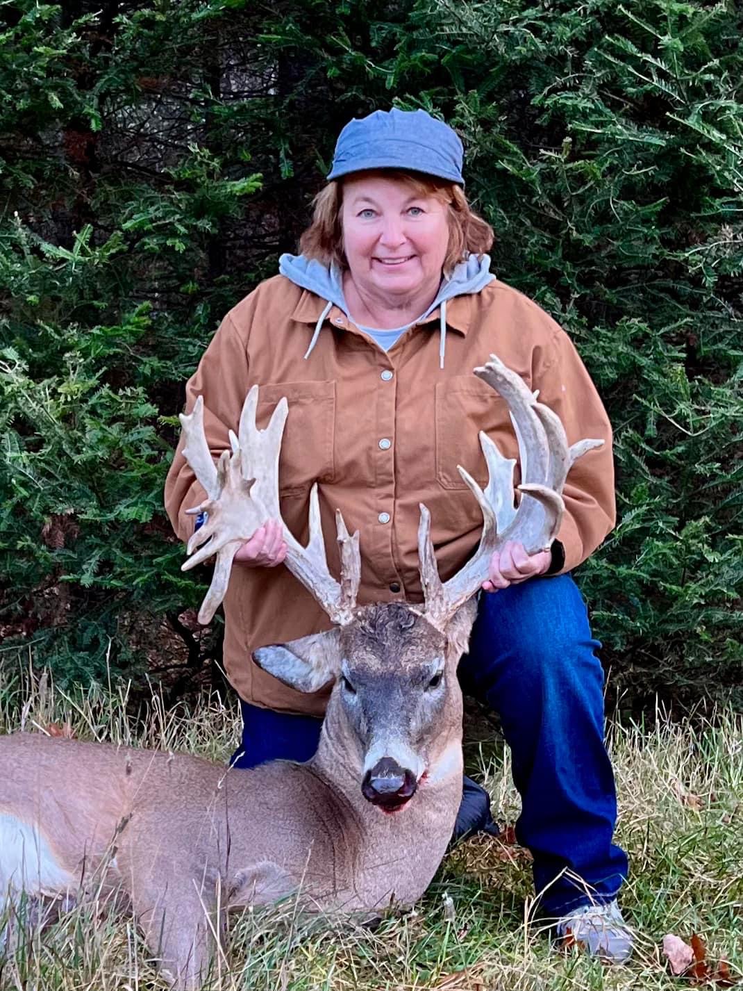 2022 Whitetail Hunts Photo Gallery | Wild Rivers Whitetails